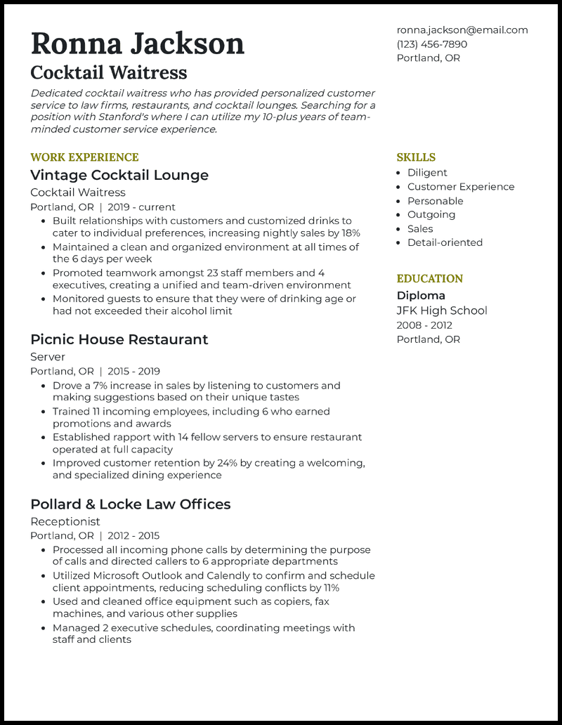 15 Waitress Resume Examples [& Templates]